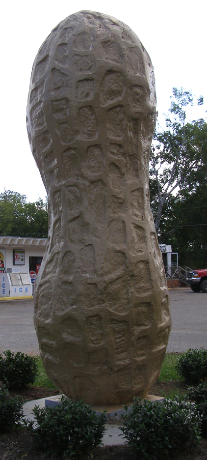 Giant Nut Statues | RoadsideArchitecture.com