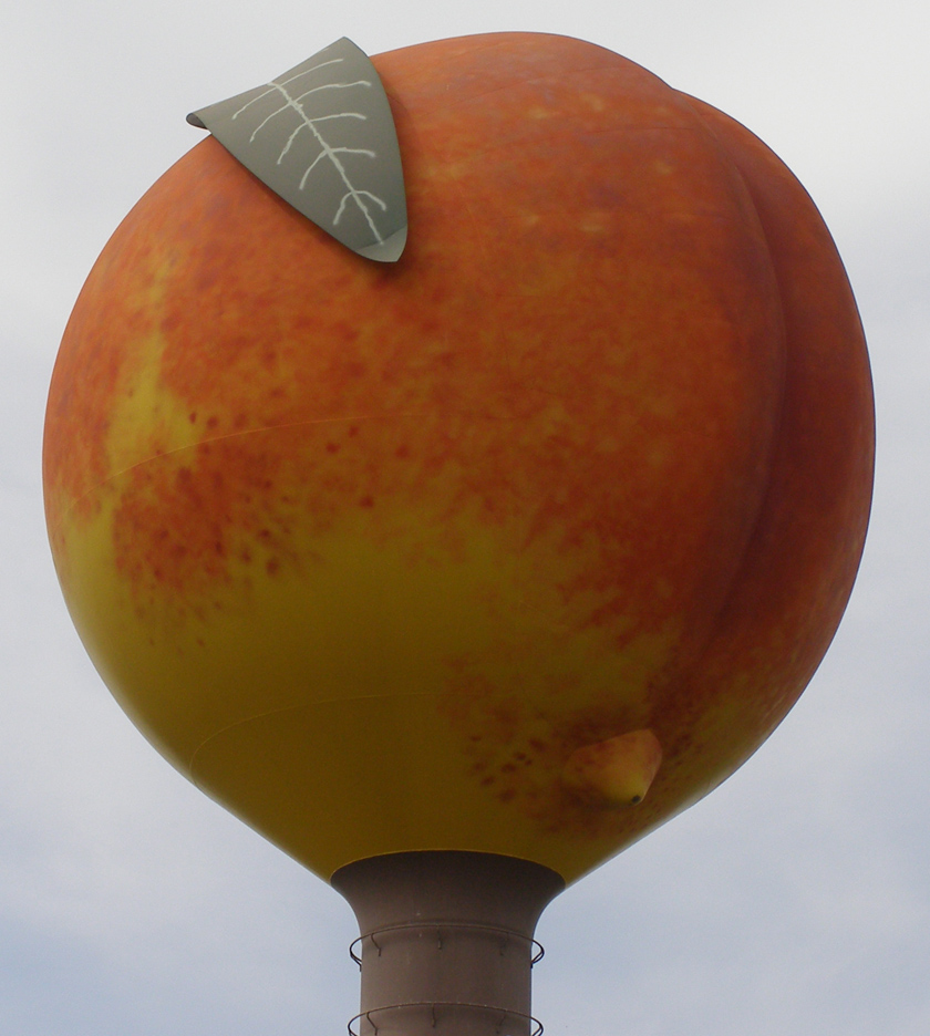Giant Fruit Statues | RoadsideArchitecture.com