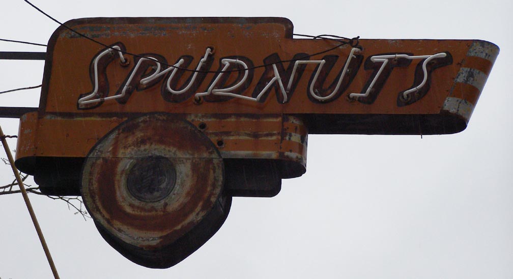 Donut Signs | RoadsideArchitecture.com