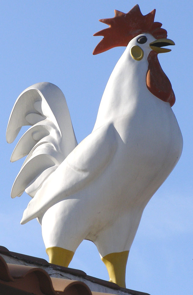Chickens and Rooster Statues | RoadsideArchitecture.com