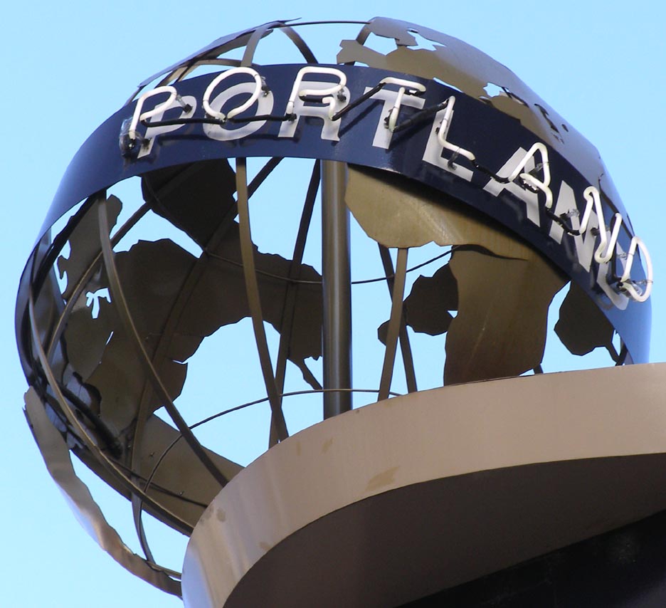 Giant Globes | RoadsideArchitecture.com