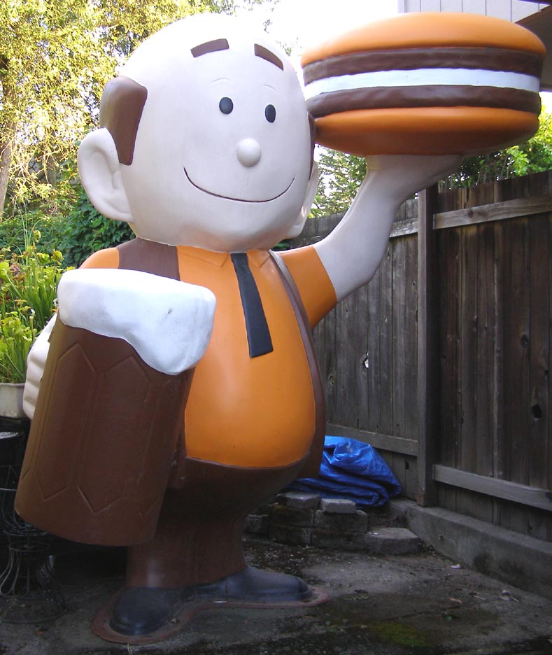 A&W Burger Family Statues | RoadsideArchitecture.com
