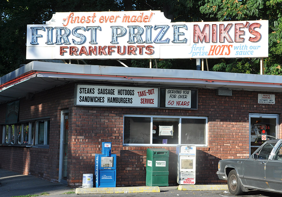Hot Dog Stands | RoadsideArchitecture.com