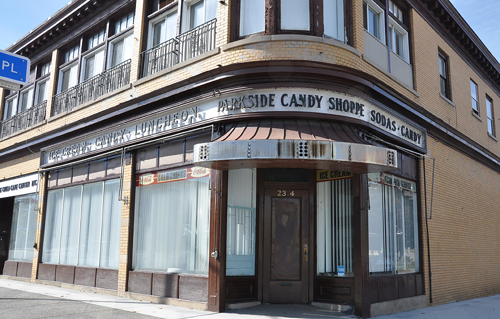 Candy Shops | RoadsideArchitecture.com