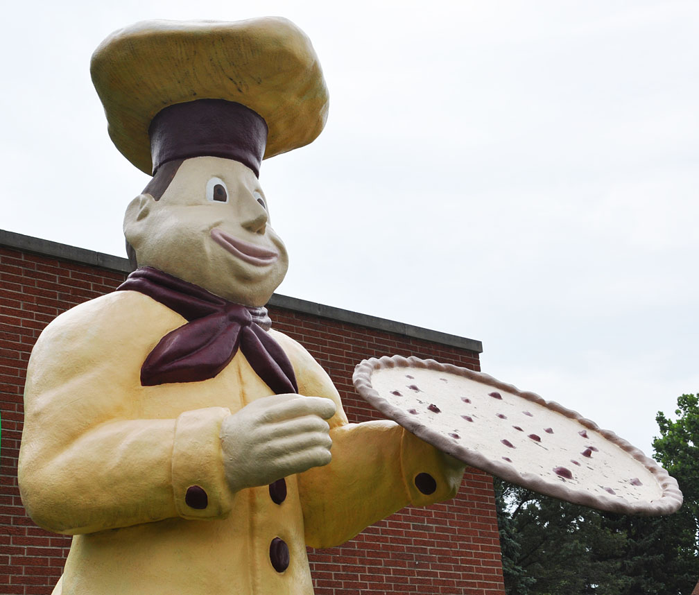 Illinois Statues | RoadsideArchitecture.com