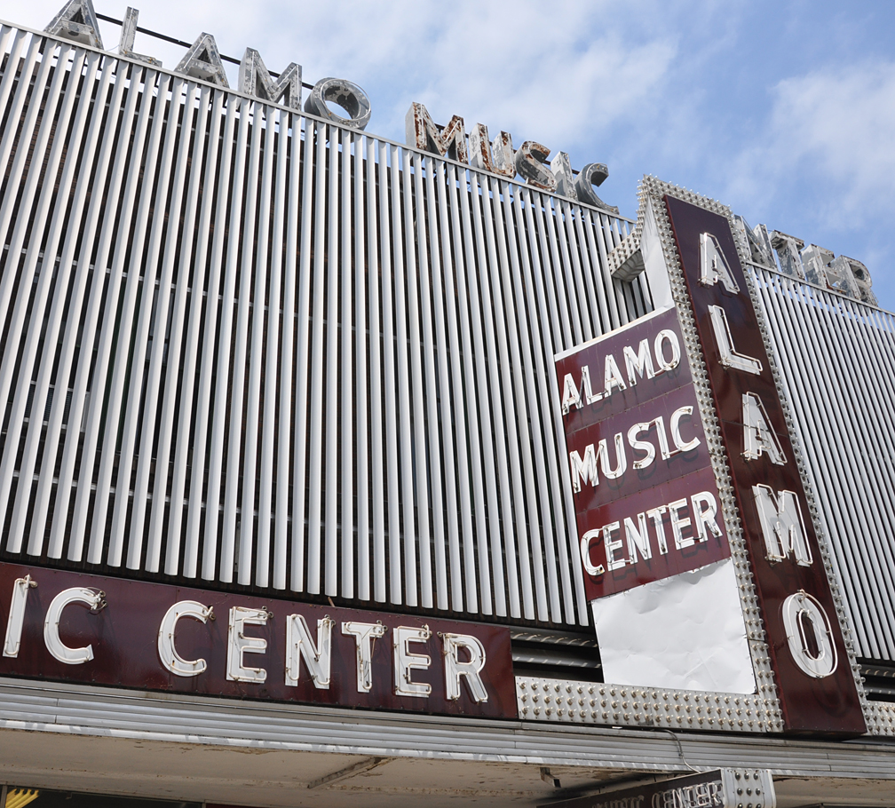 San Antonio Signs | RoadsideArchitecture.com