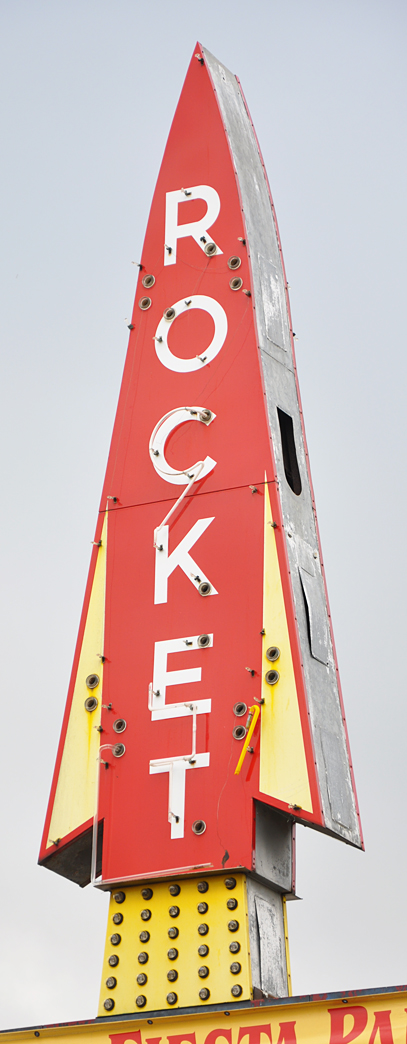 Skating Signs | RoadsideArchitecture.com