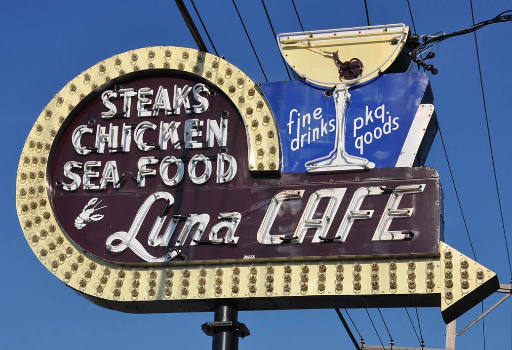 Illinois Signs | RoadsideArchitecture.com