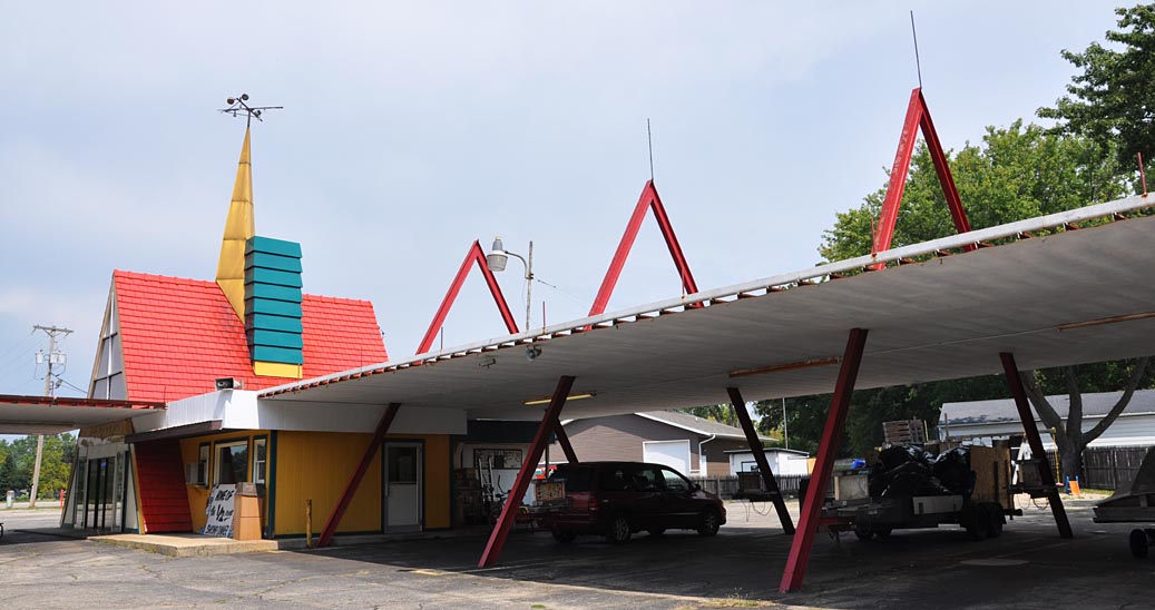 Golden Point Restaurants | RoadsideArchitecture.com