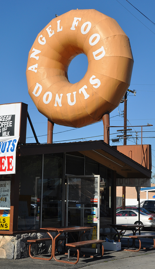 Donut Signs | RoadsideArchitecture.com