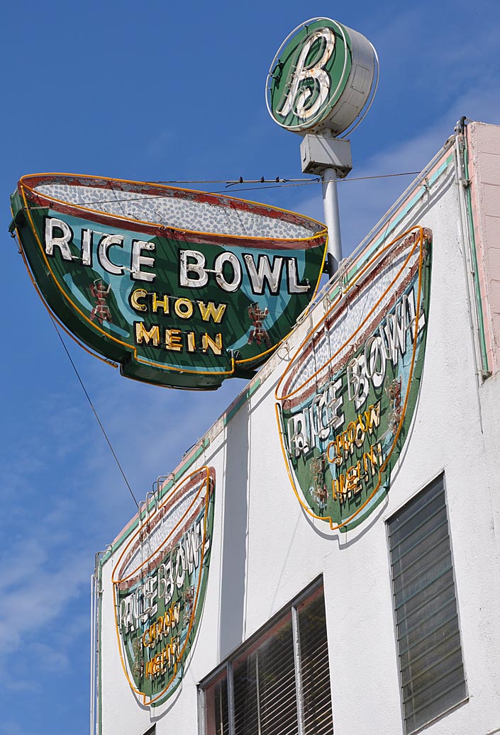 California Signs | RoadsideArchitecture.com