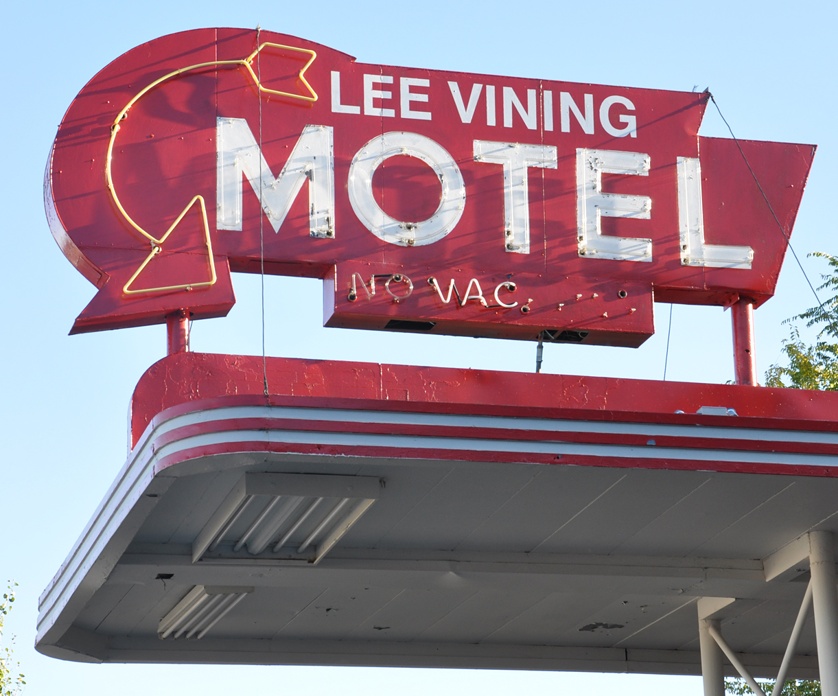 California Signs | RoadsideArchitecture.com