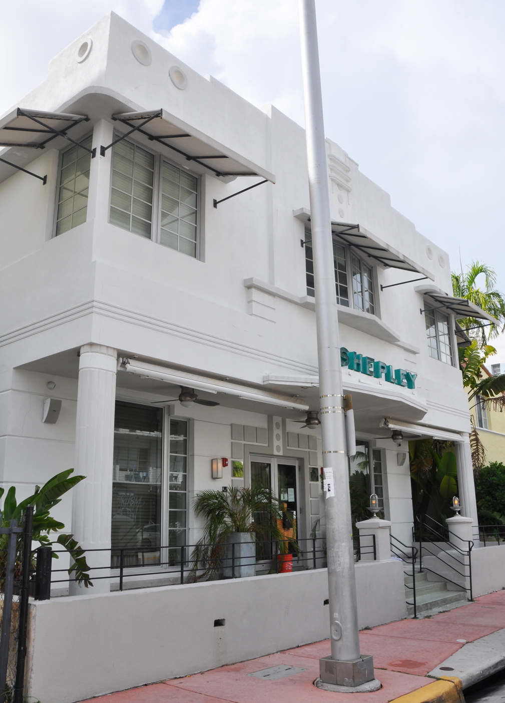 Miami Beach Art Deco & Streamline Moderne Hotel Buildings ...