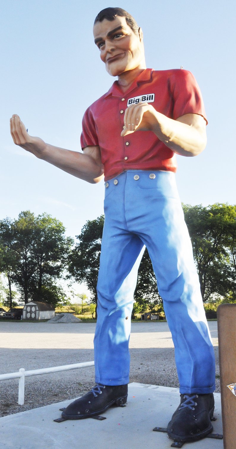 International Fiberglass Giant Men Statues | RoadsideArchitecture.com